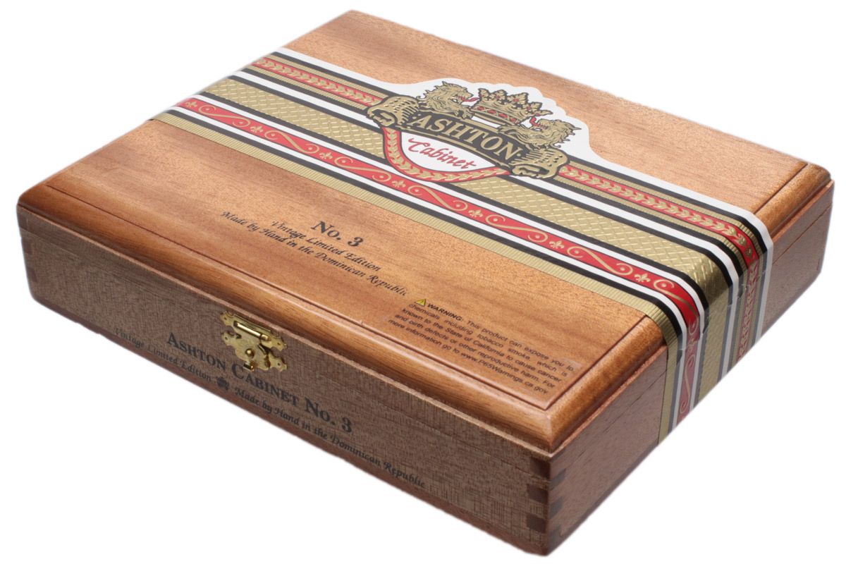 Cabinet Selection #3 - Ashton Cigars | Smokingpipes.com