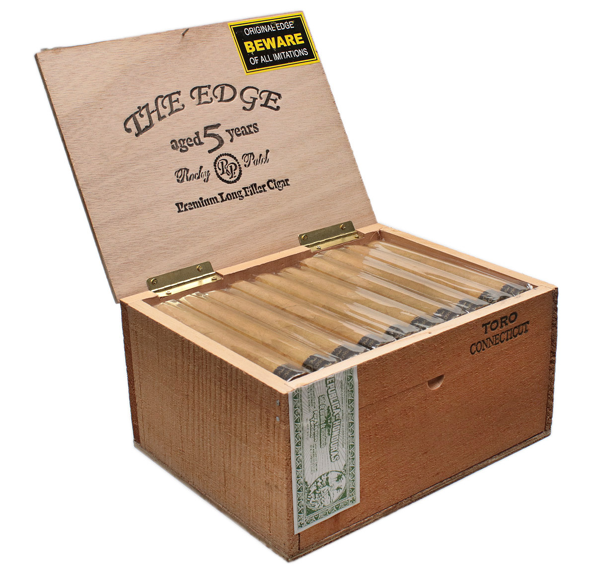 The Edge Connecticut Toro - Rocky Patel Cigars | Smokingpipes.com