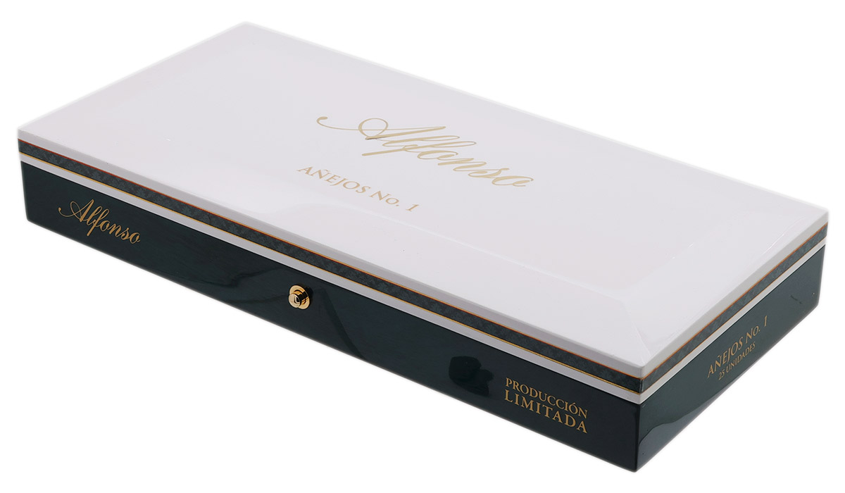 Extra Anejo #1 - Alfonso Cigars | Smokingpipes.com