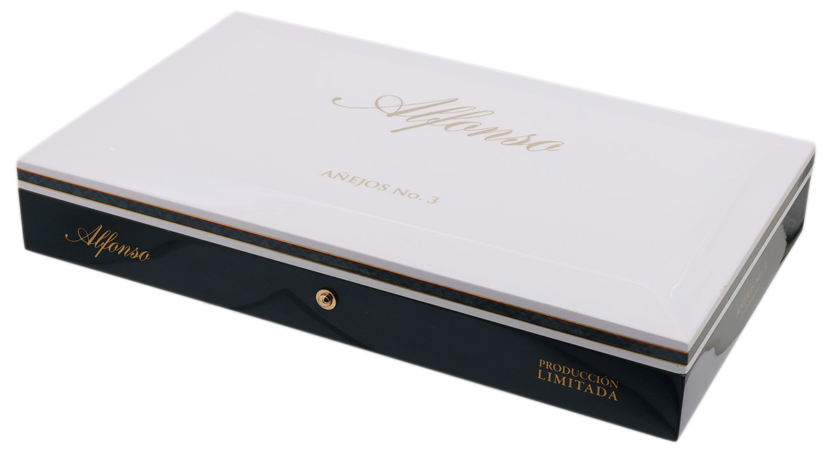 Extra Anejo #3- Alfonso Cigars | Smokingpipes.com
