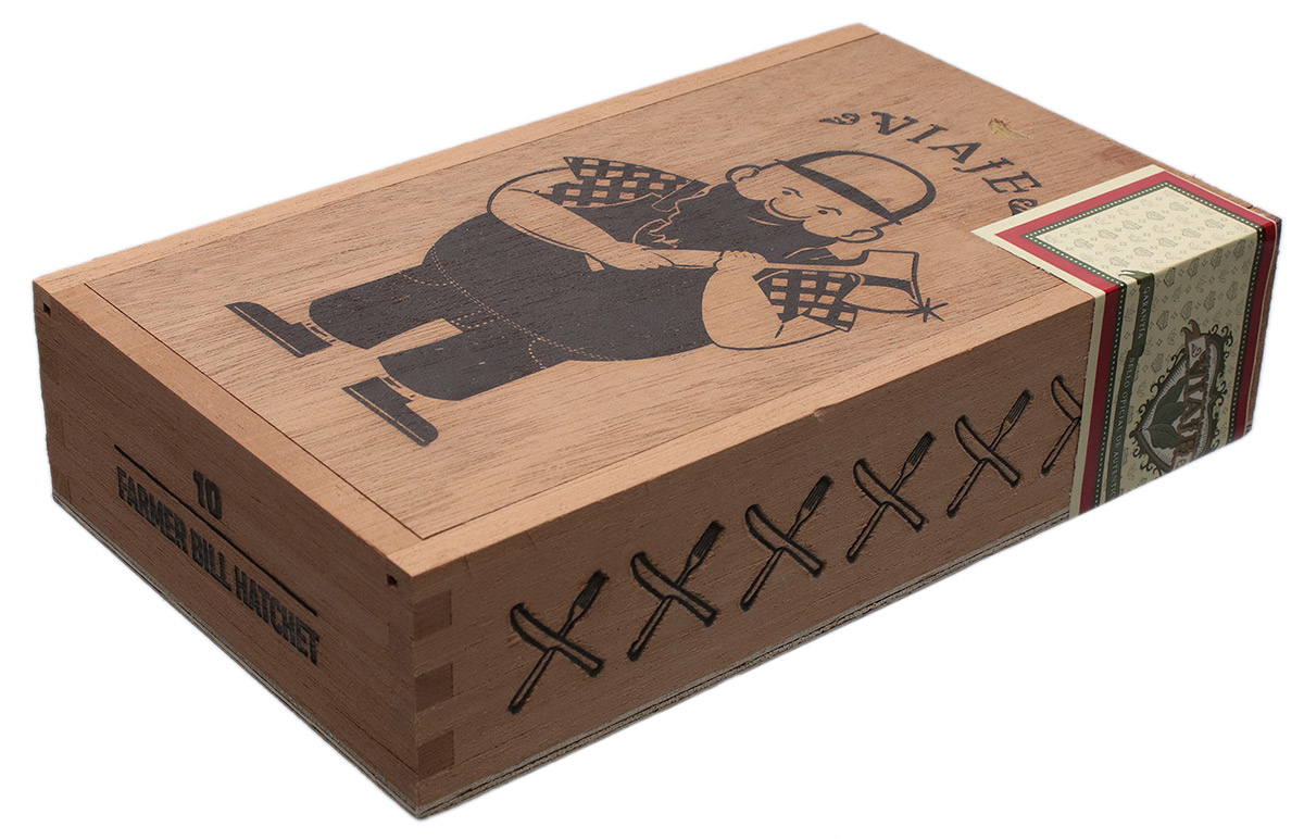 Farmer Bill Hatchet - Viaje Cigars | Smokingpipes.com