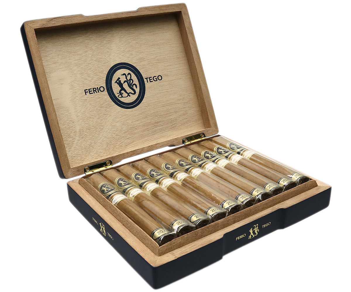 Elegancia 2022 LE - Ferio Tego Cigars | Smokingpipes.com