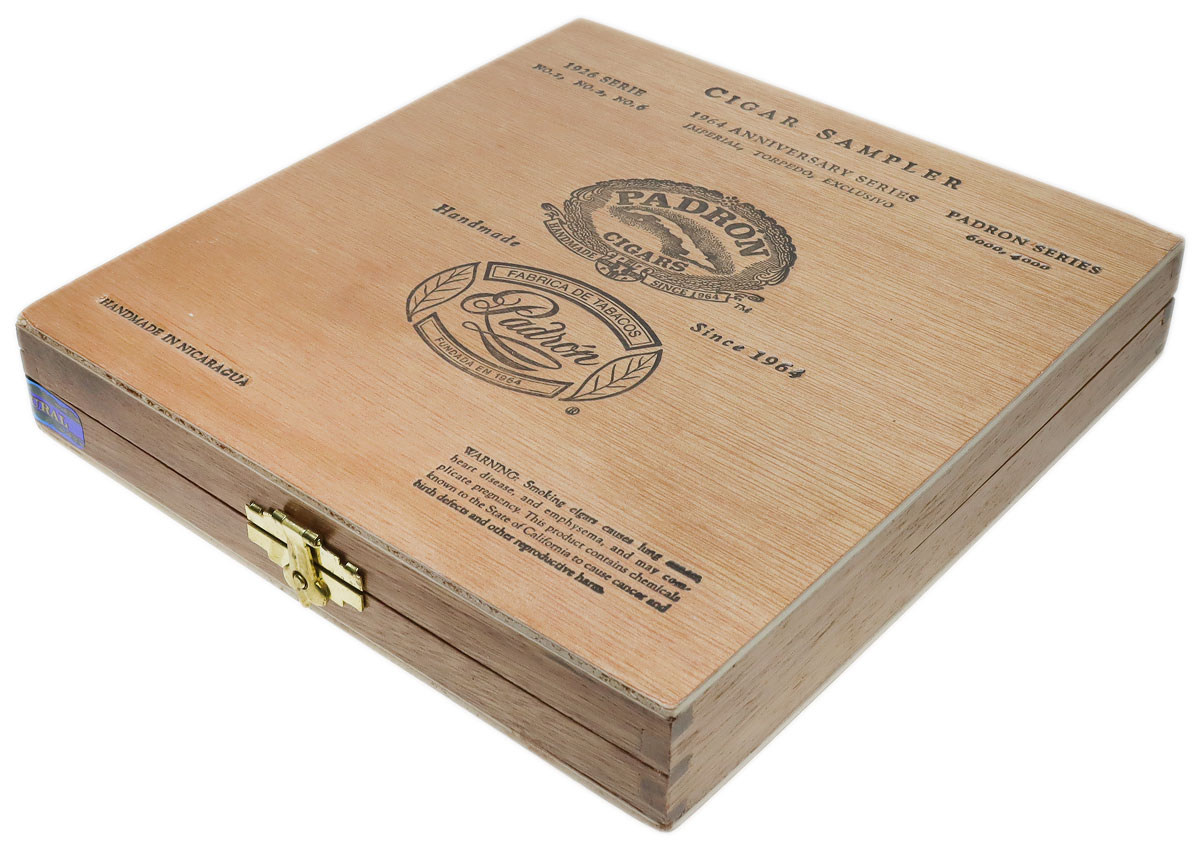 Family Selection Natural Sampler - Padron Cigars
